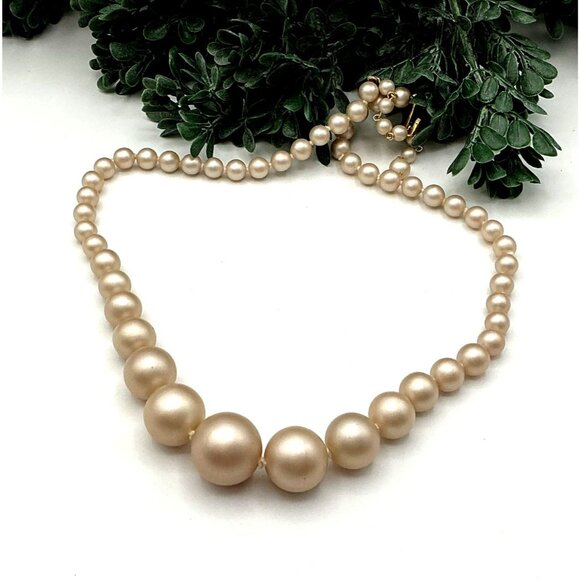 Vintage | Jewelry | Vintage Champagne Colored Faux Pearl Necklace With ...